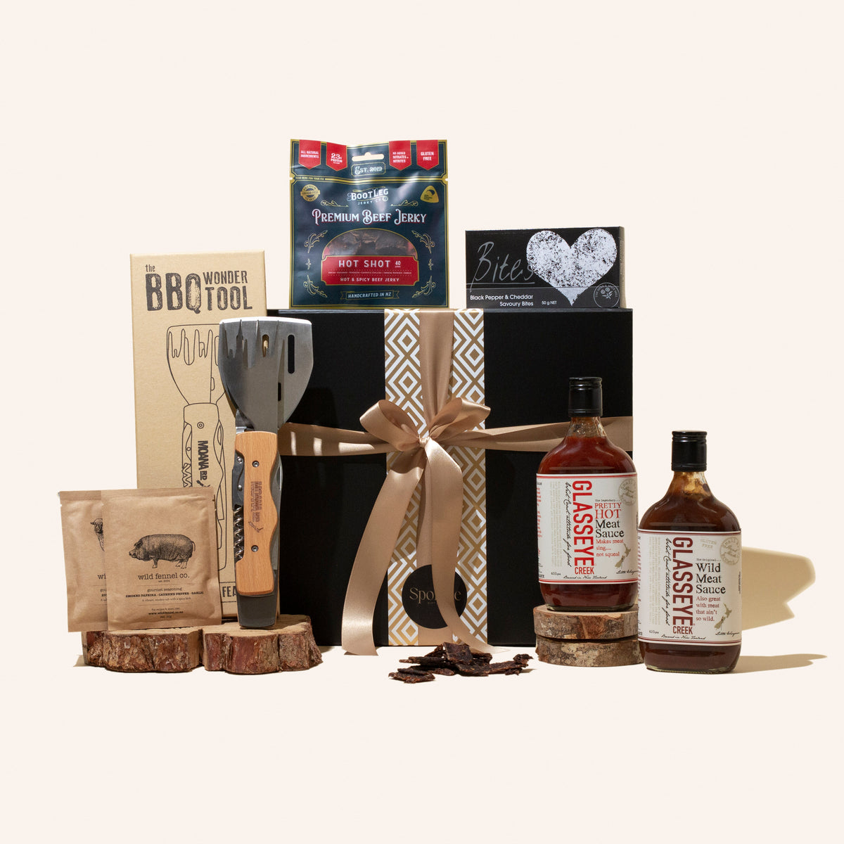 BBQ GIFT BOXES AND HAMPERS